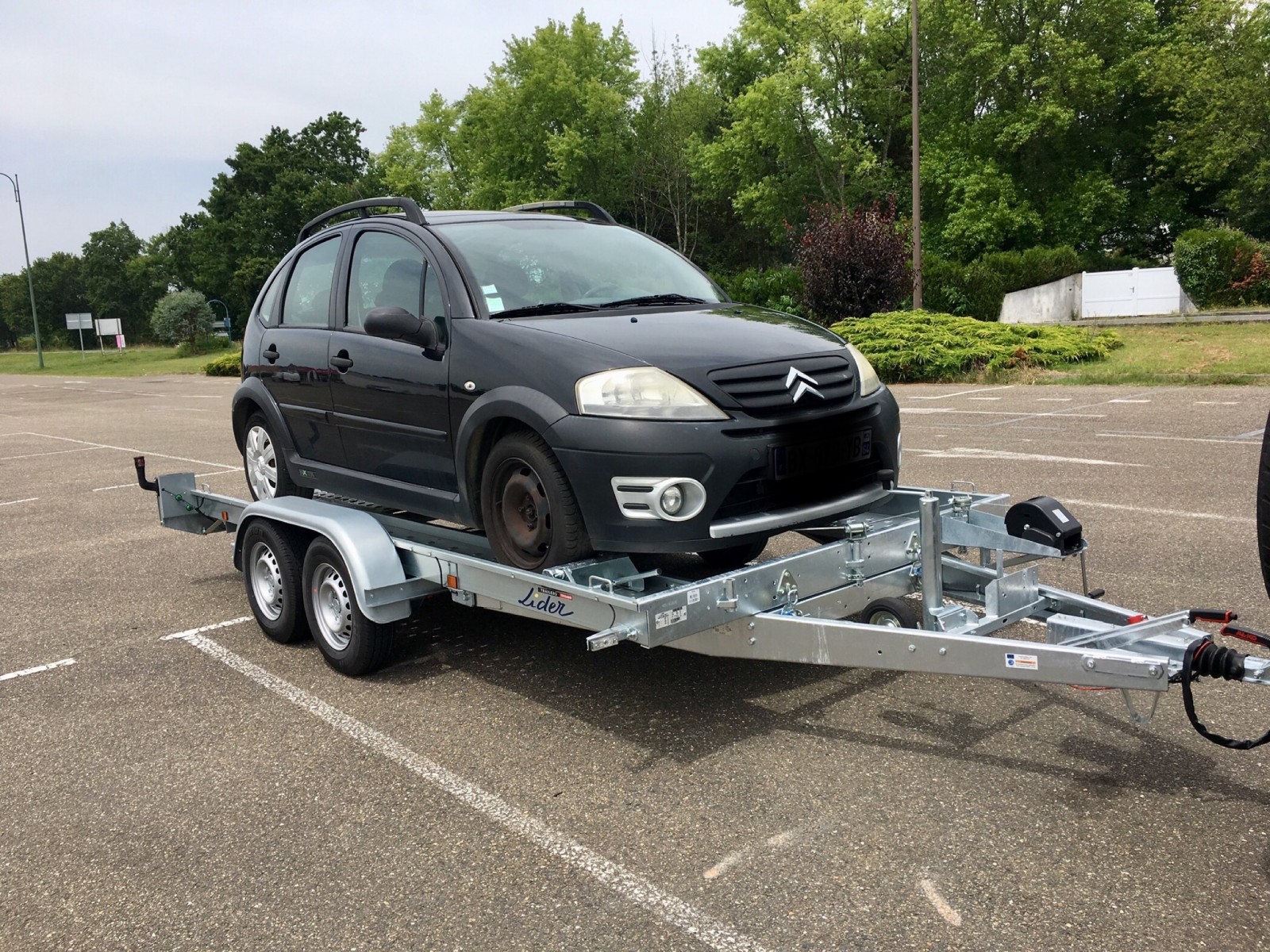 Tout savoir sur le porte remorque pour voiture